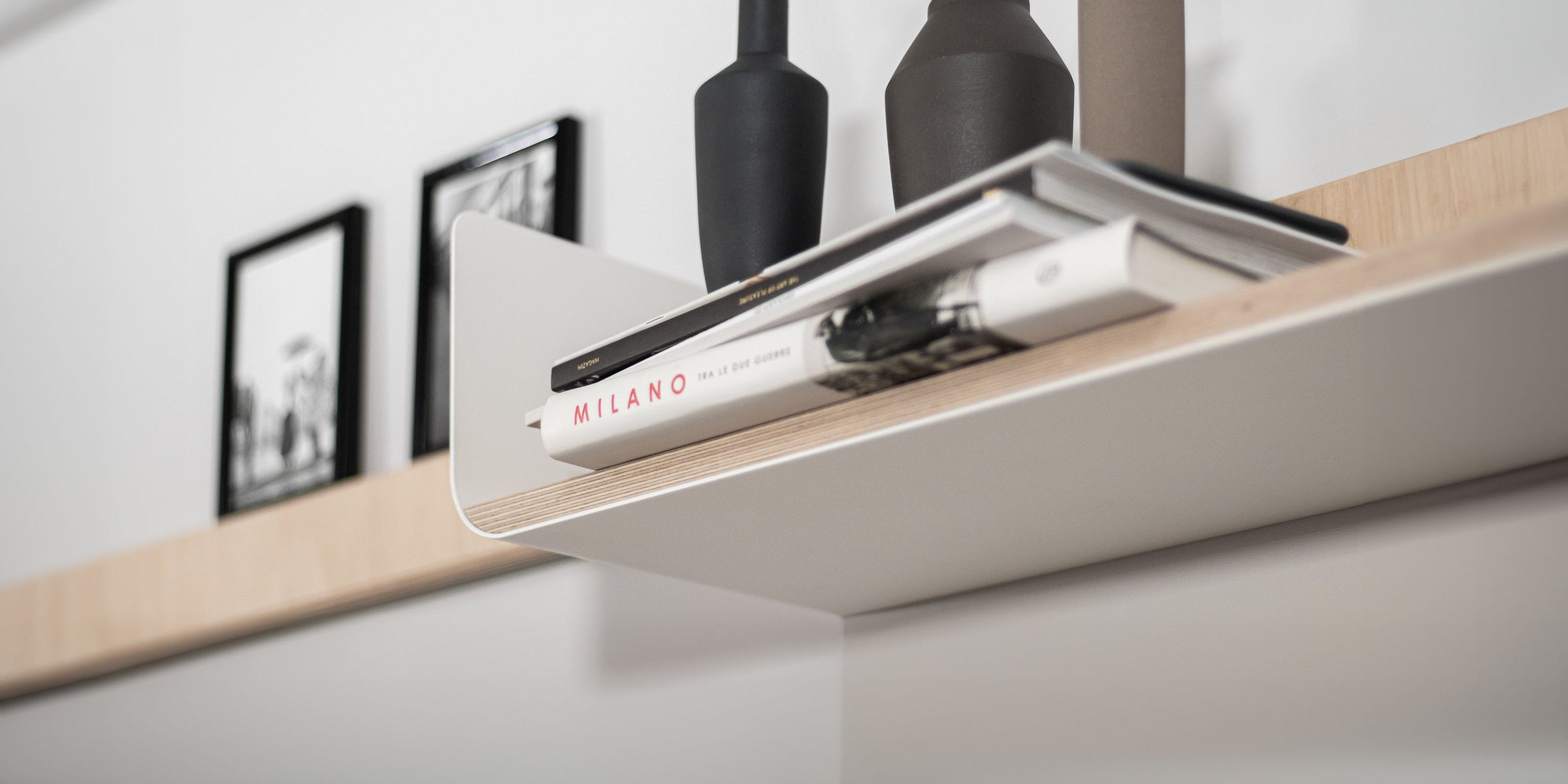 Moderne Wandregale im minimalistischen Design von Variand